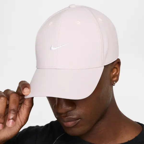 Nike Club Structured Swoosh Cap