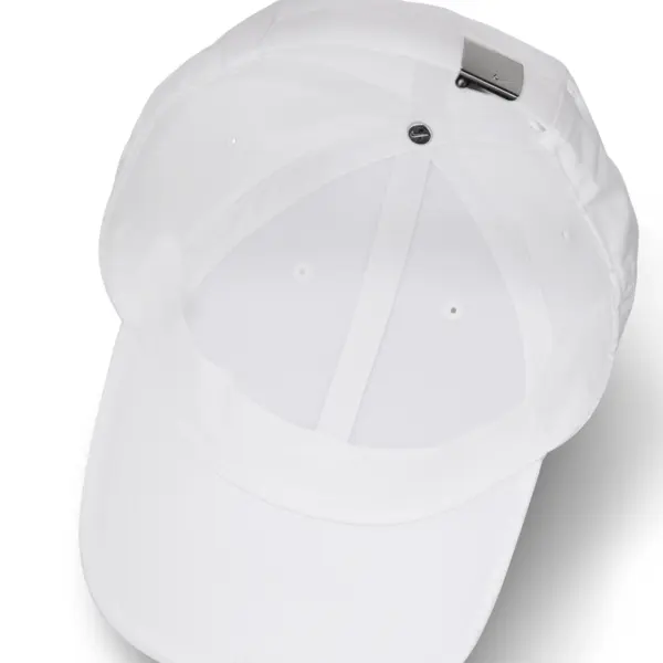 Nike Club Structured Metal Swoosh Cap