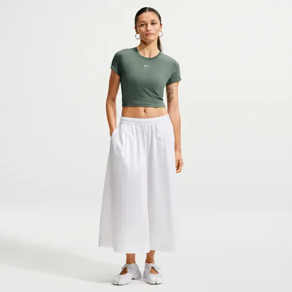 Nike Chill Knit Cropped T-shirt - Green