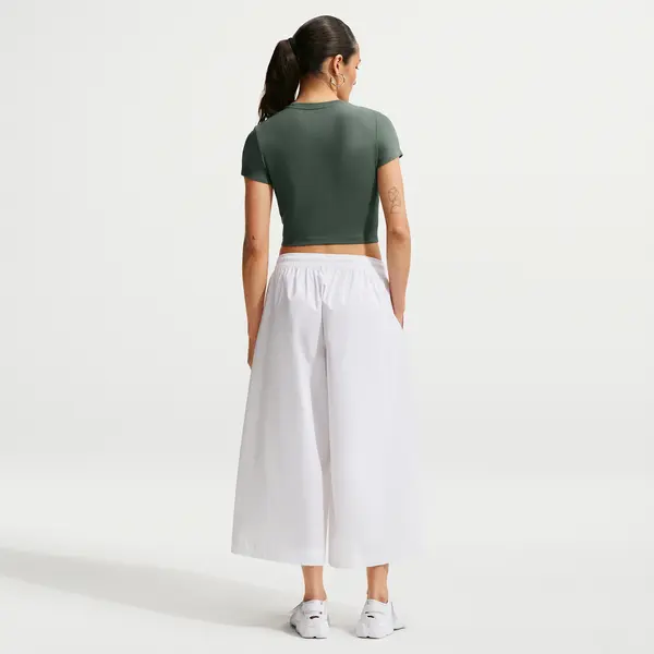 Nike Chill Knit Cropped T-shirt - Green