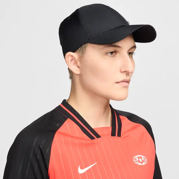 Nike Club Structured Cap With Metal Swoosh