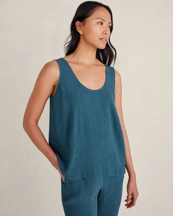 HAVEN WELL WITHIN Naia™ Scoop Neck Tank Top