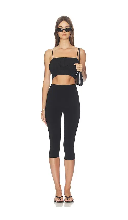 Closed Gathered Cotton Cropped Top
