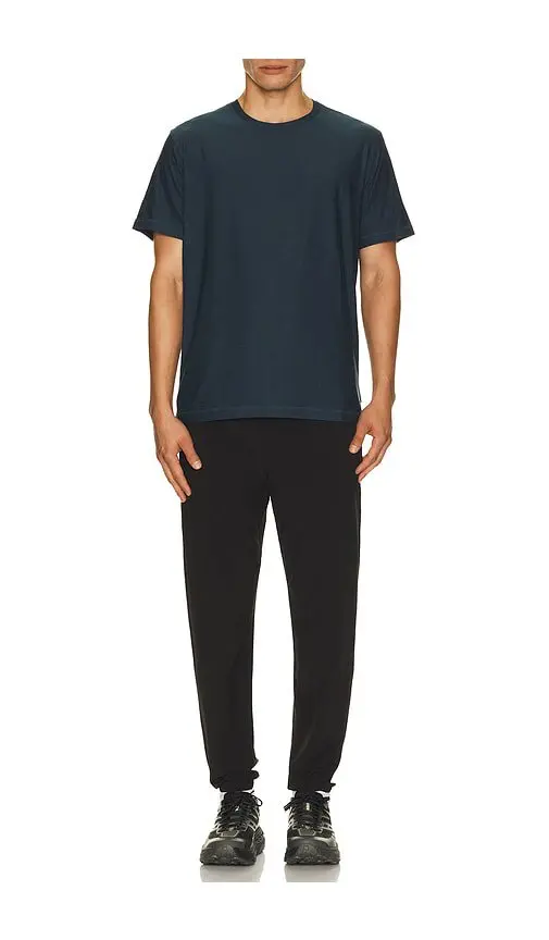 Vuori Strato Tech Tee In Blue
