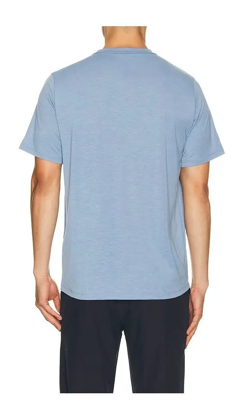 Vuori Current Tech Tee In Baby Blue