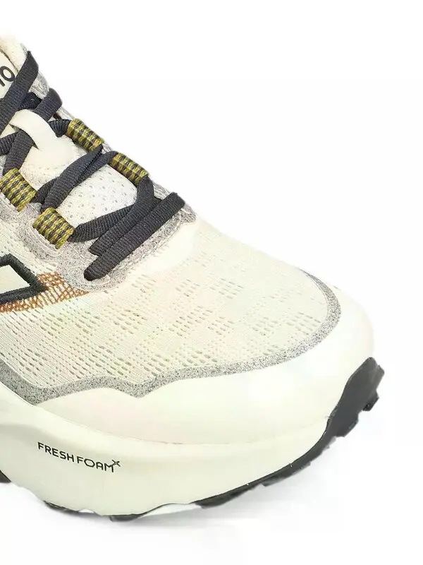 NEW BALANCE Fresh Foam X Hierro V9 Sneakers