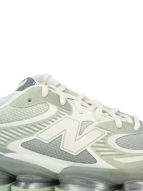 NEW BALANCE Panelled Mesh Sneakers - Green