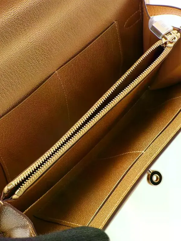 Hermès Kelly To Go Wallet Crossbody Bag - Gold