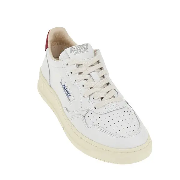 AUTRY Medalist Low Leather Sneakers