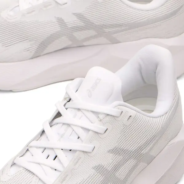Asics Novablast 6 Sneaker