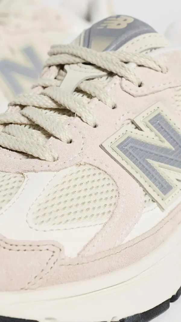 NEW BALANCE 2010 Sneakers - Grey/grey