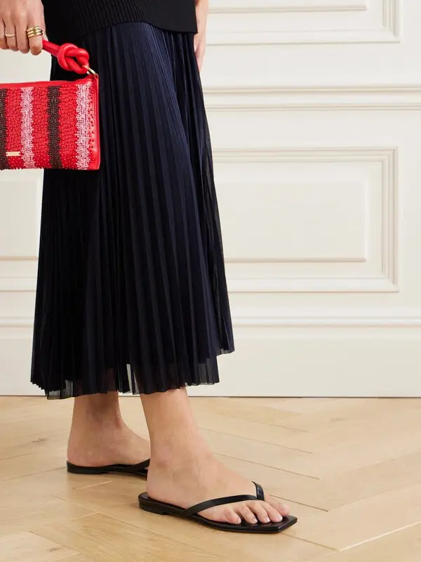 AeydĒ Square Toed Slippers