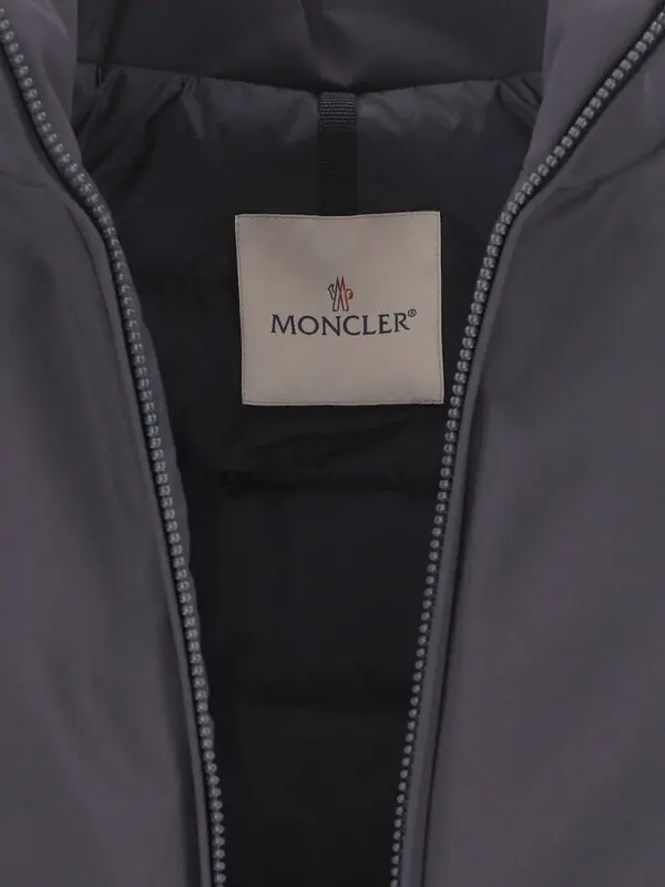 Moncler Luserna Short Down Jacket With Stand Collar - Navy Blue