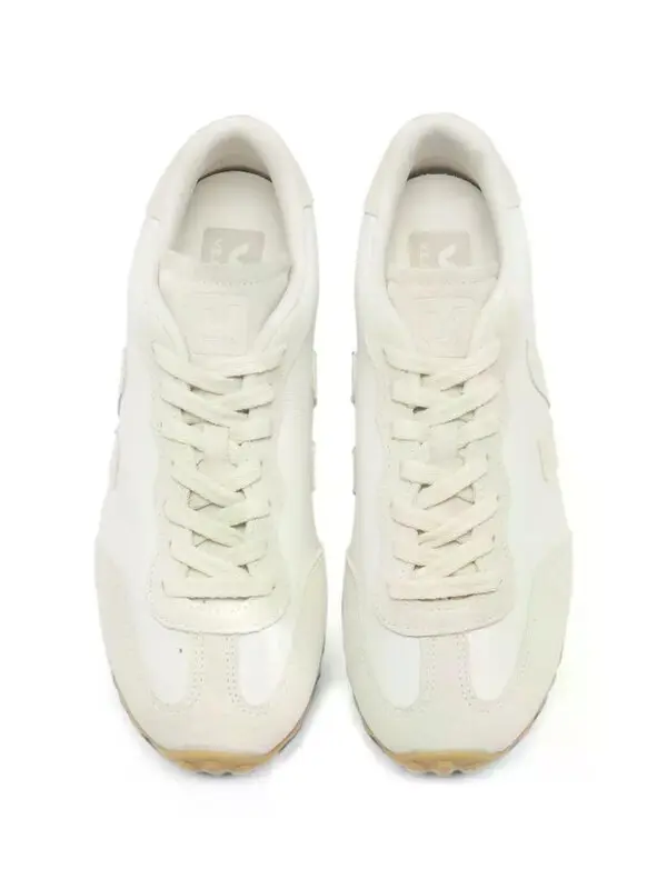 VEJA Gt Leather Natural Sneakers