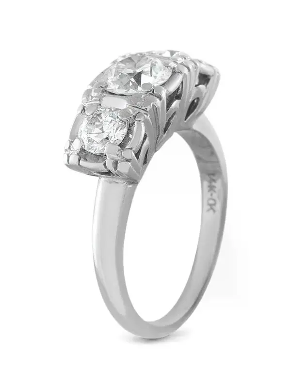LB EXCLUSIVE Diamond Three-stone Ring