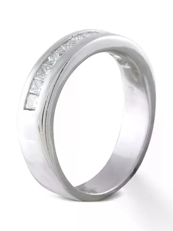 LB EXCLUSIVE Platinum Channel-set Princess-cut Diamond Ring