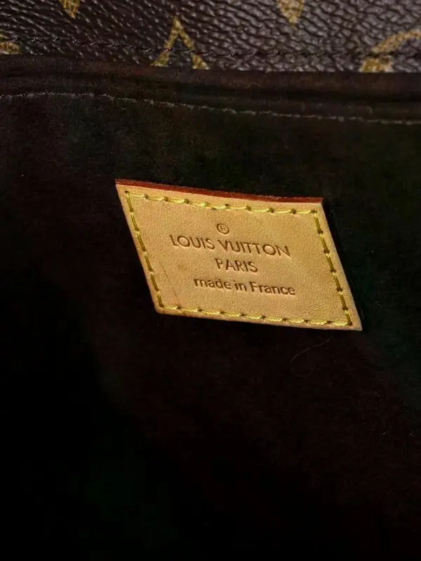 LOUIS VUITTON Monogram Canvas Pochette Metis Crossbody Bag