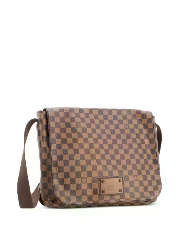 LOUIS VUITTON Damier Gm Brooklyn Crossbody Bag - Brown