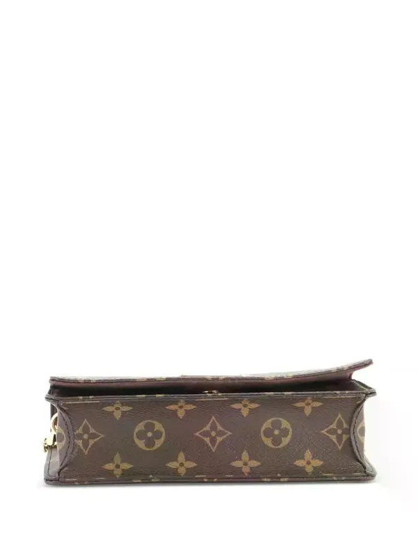 LOUIS VUITTON Lily Wallet On Chain Monogram Canvas Crossbody Bag
