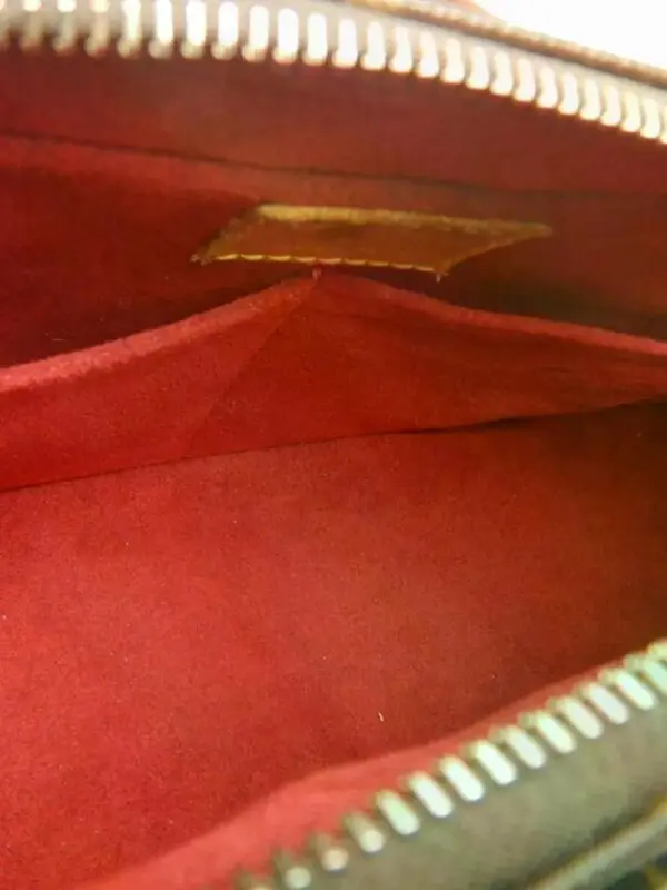 LOUIS VUITTON 2004 Monogram Viva Cite Mm Shoulder Bag