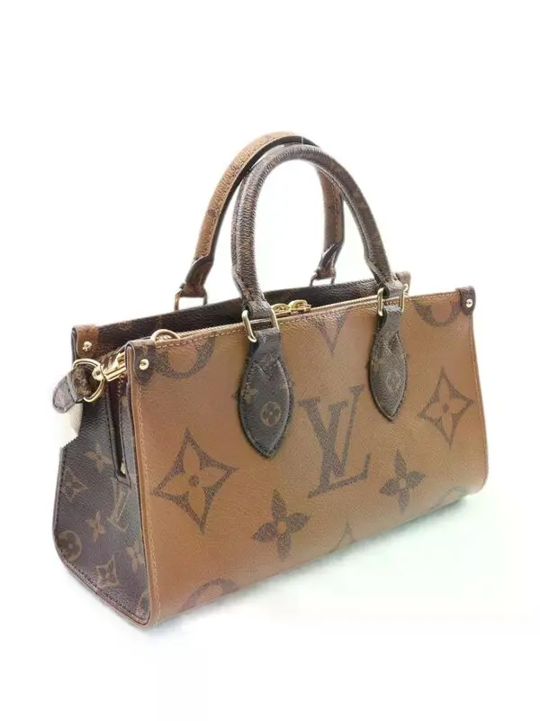 LOUIS VUITTON On-the-go Monogram Giant Tote Bag