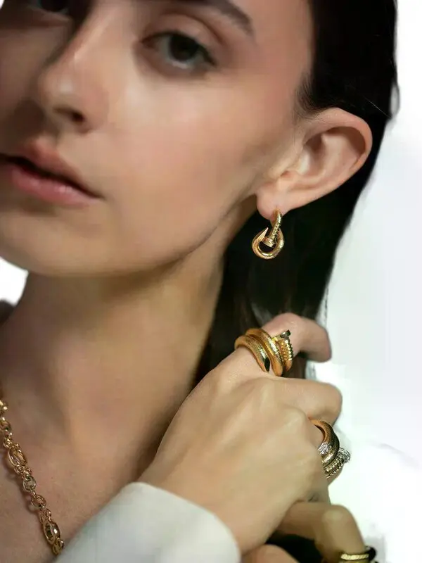 David Webb 18k Yellow Hammered Nail Ring