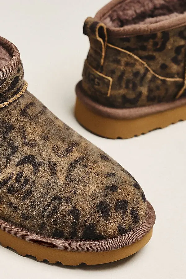 UGG Ultra Mini Spotted Boots - Chestnut