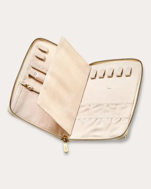 Wolf Bella Pleated Jewelry Portfolio
