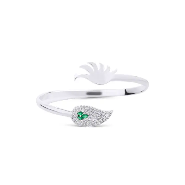 NAJIBA Essence Soul Cuff Bracelet With Emerald And Crystal - White/silver