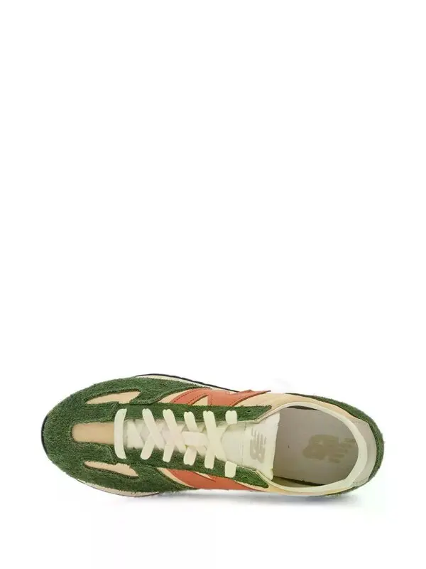 NEW BALANCE 471 Panelled Sneakers