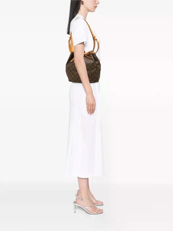 LOUIS VUITTON 2005 Monogram Petit Noe Bucket Bag