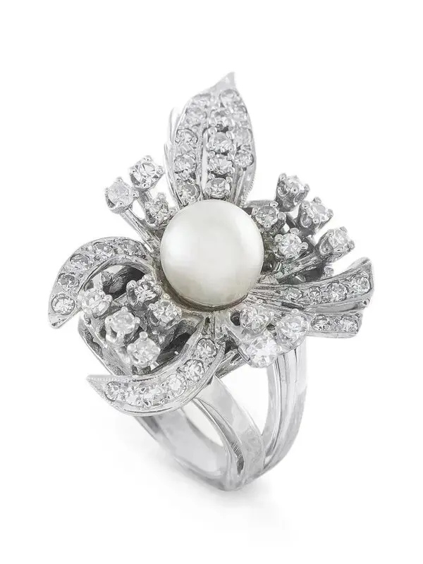 LB EXCLUSIVE Pearl And Diamond Ring