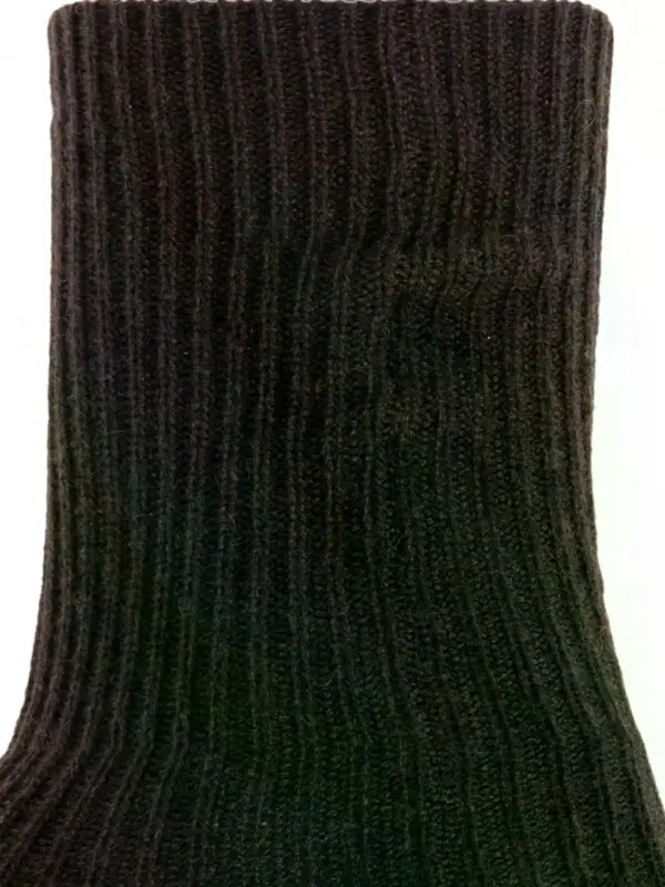 LISA YANG Ribbed Cashmere Socks
