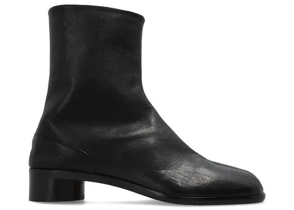 MAISON MARGIELA Tabi Ankle Boots
