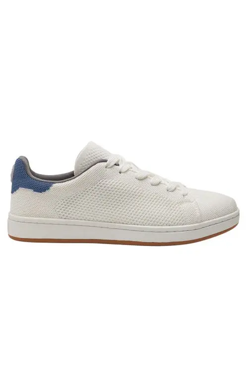 SUAVS The Classic Sneaker