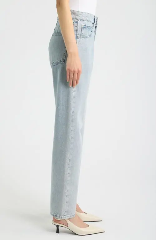FRAME The Essential Straight Leg Jeans
