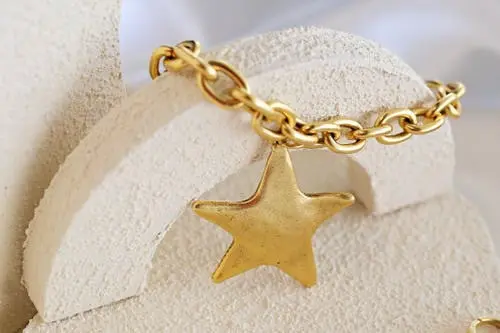 BOWOOD LANE Prescott Star Pendant Necklace