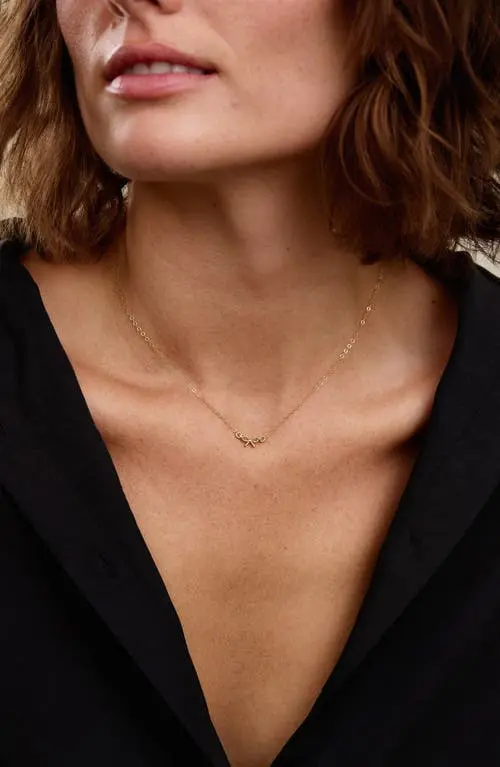SET & STONES Maggie Bow Pendant Necklace