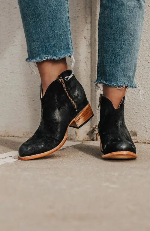 FREEBIRD Suede V-cut Ankle Boots - Black Suede