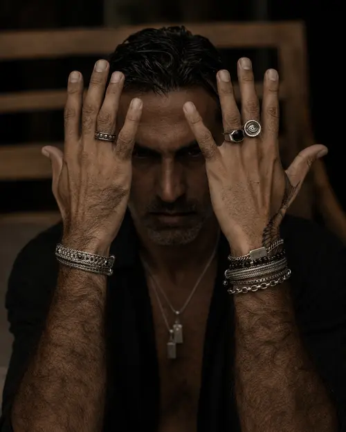 TORRELA Studs Ring