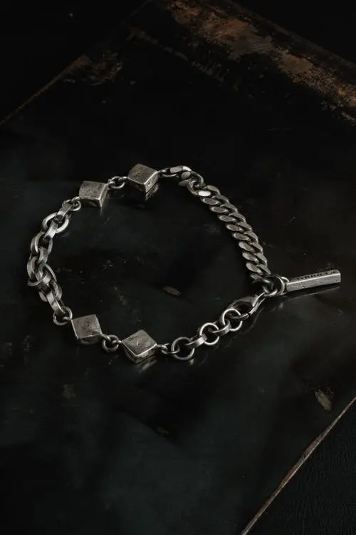 TORRELA Zama Bracelet With Textured Center Bar