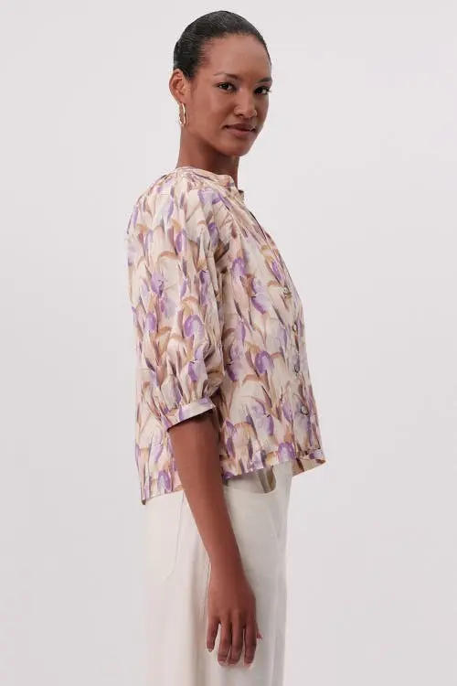 EXQUISE Floral V-neck Short Sleeve Shirt