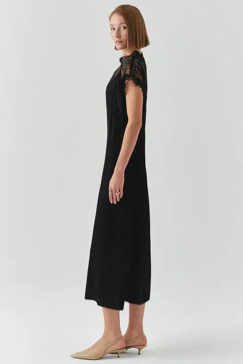 EXQUISE Iyla Crew Neck Midi Dress