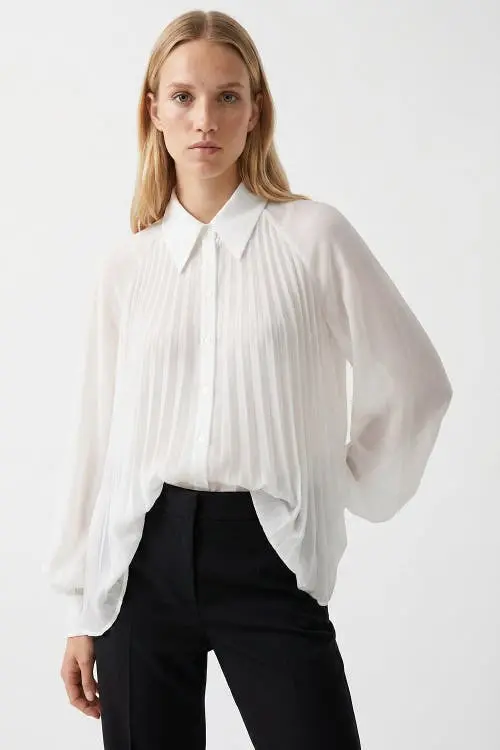 EXQUISE Keyla Pleated Shirt - Ecru