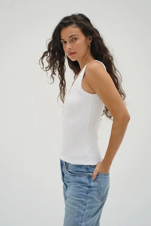 Lna V Slim Ribbed Tank - White