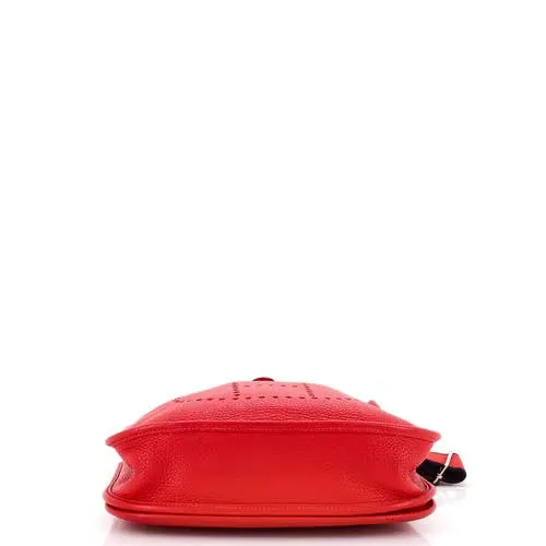 Hermès Evelyne Bag Gen Iii Clemence Pm - Red