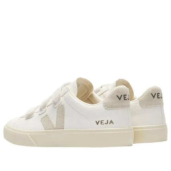 VEJA Recife Chromefree Leather