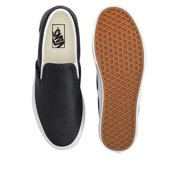 VANS Classic Slip-on Sneakers