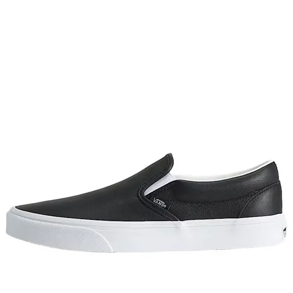 VANS Classic Slip-on Sneakers - Black/true White