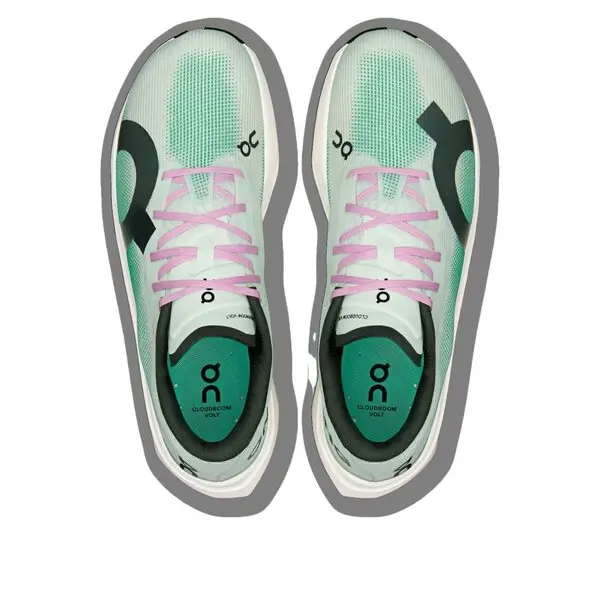 On Cloudboom Volt Sneakers - Iceberg/mantis